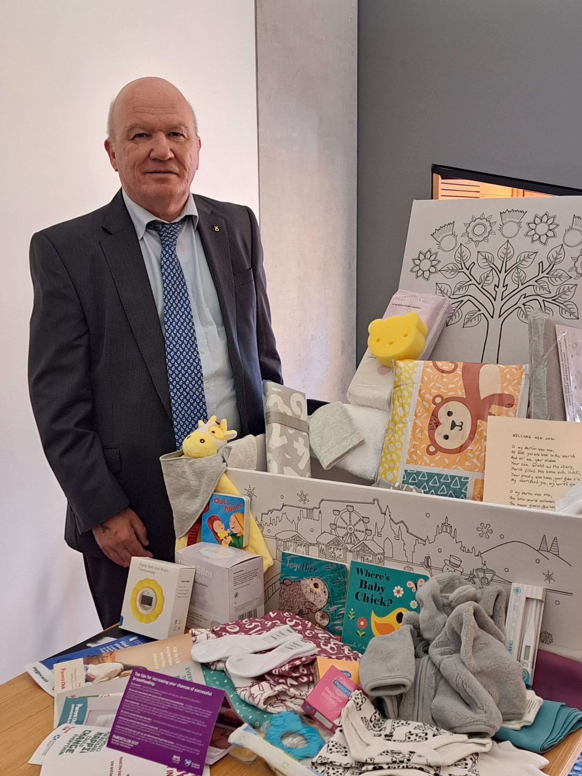 MSP welcomes refreshed Baby Box to support Edinburgh families facing ...