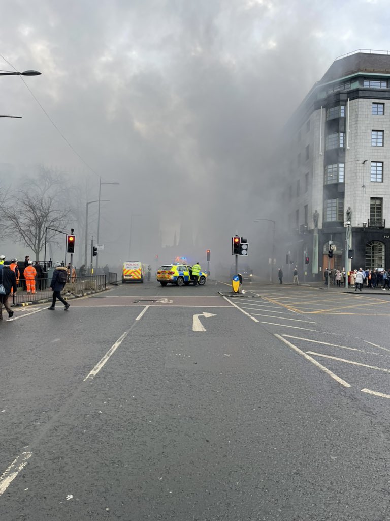 MAJOR FIRE AT JENNERS – The NEN – North Edinburgh News