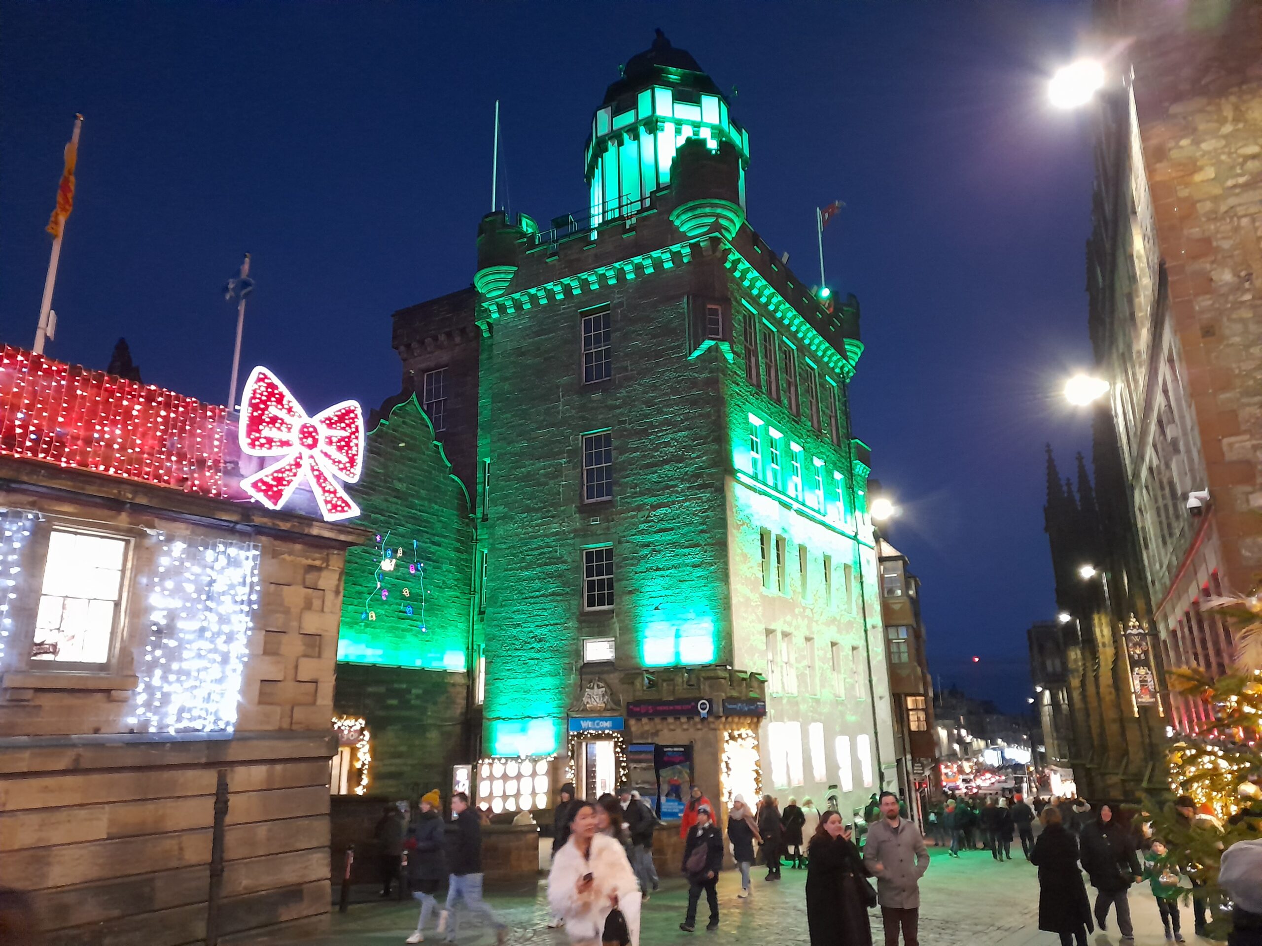 Landmarks in Scotland go green in support of the NSPCC and Childline ...
