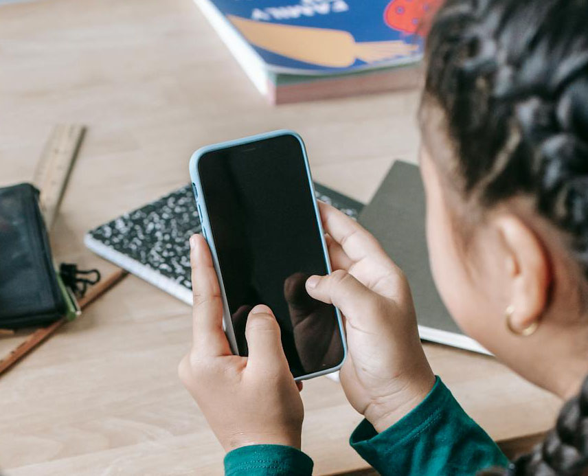 Stronger guidance and controls needed to protect children from screen ...