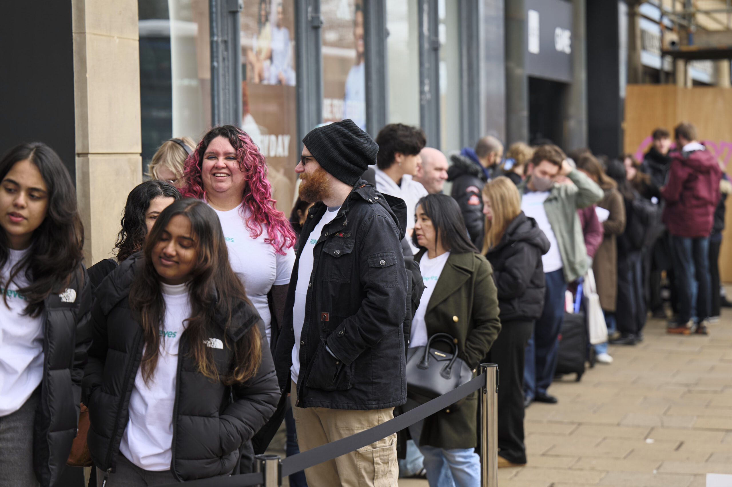 Huge queues as Popeyes® opens on Princes Street – The NEN – North ...