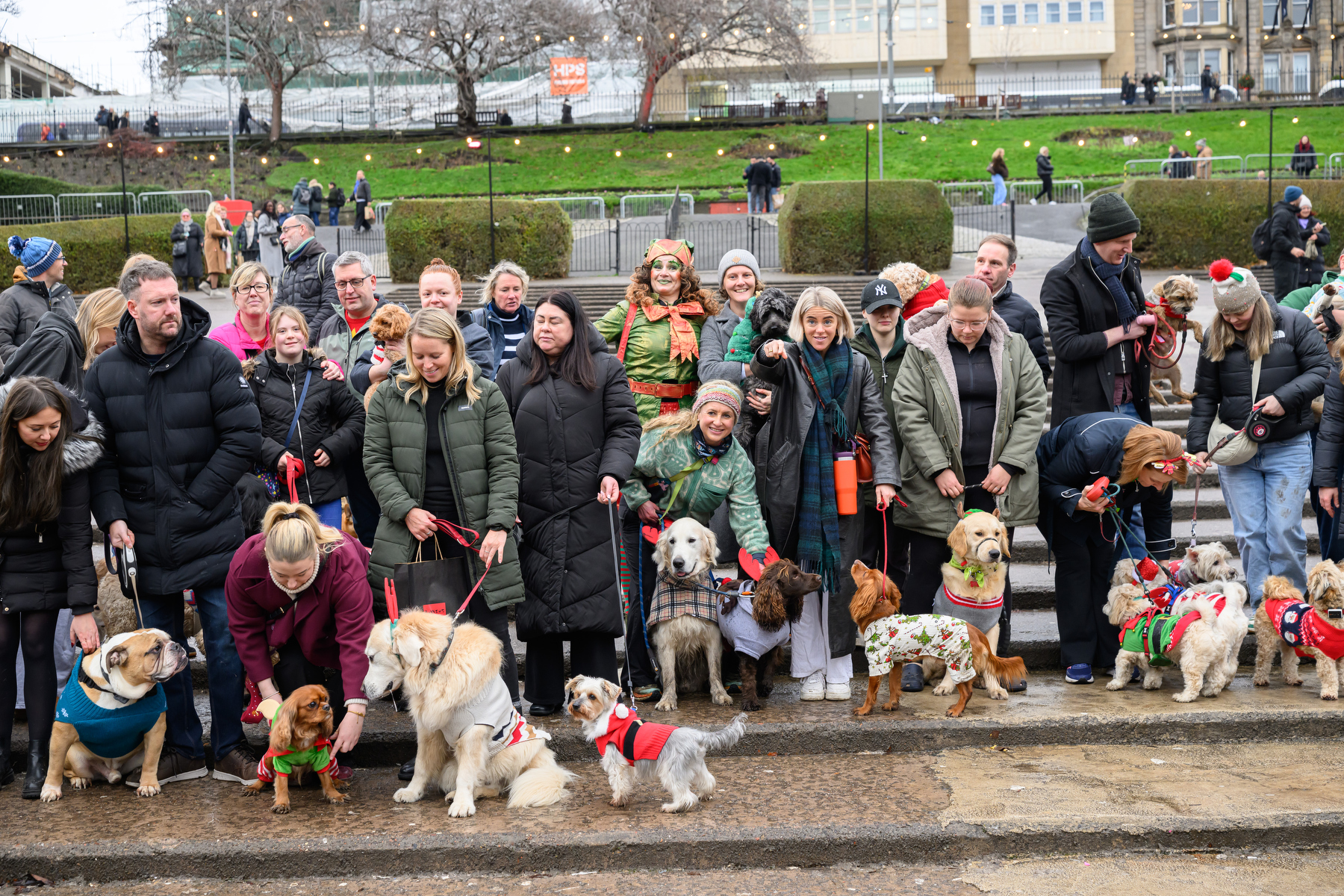 Over 100 Santa’s Little Helpers assembled at Edinburgh’s Christmas ...