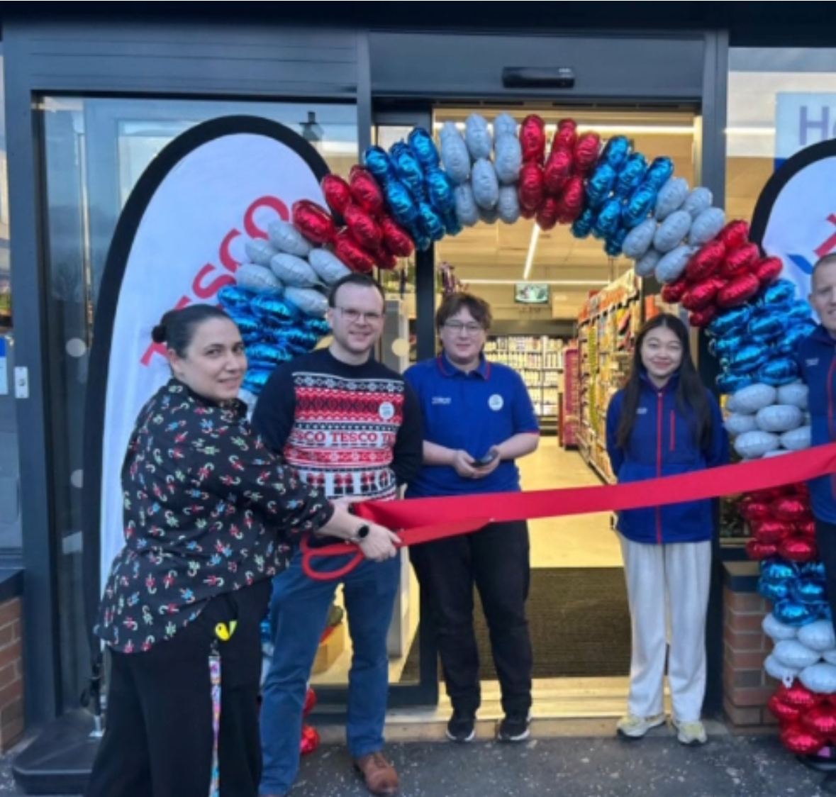 New Tesco Express store opens in East Craigs – The NEN – North ...